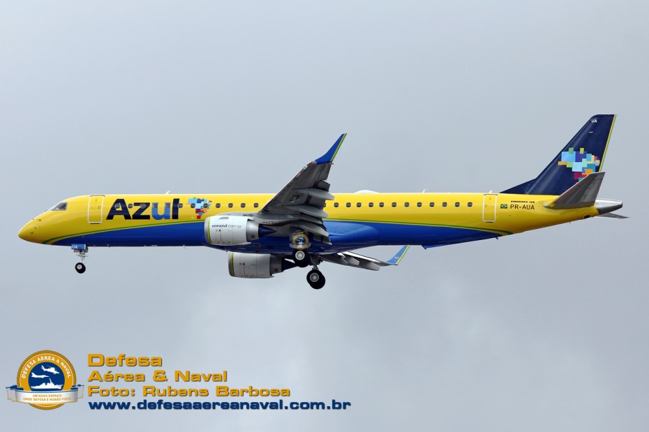 Primeira aparição do novo “Canarinho Azul” – Defesa Aérea & Naval