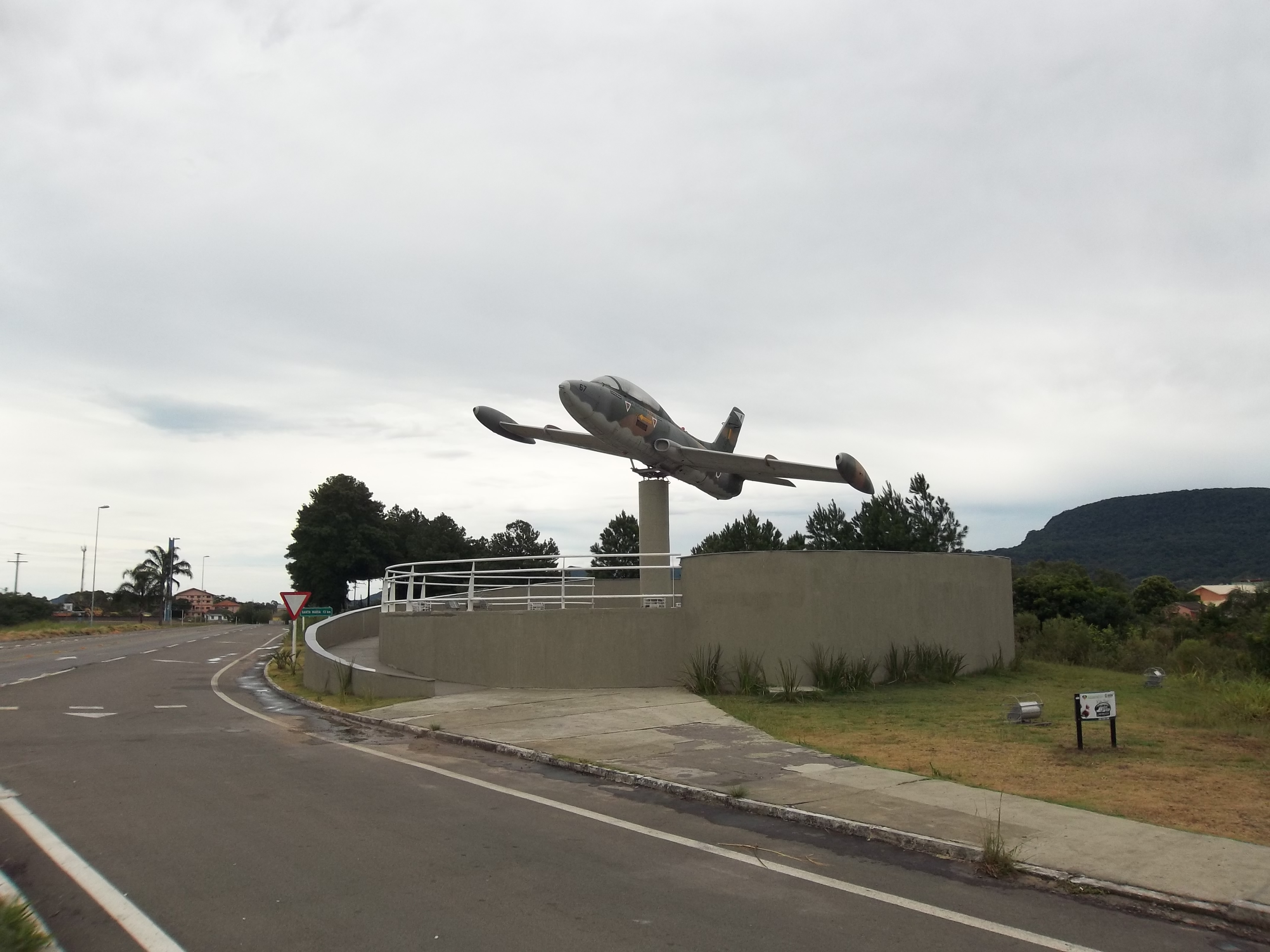 Conheça a Base Aérea de Santa Maria – Defesa Aérea & Naval