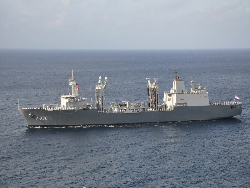 Marinha Peruana compra Navio de Apoio Logístico HNLMS ‘Amsterdam ...