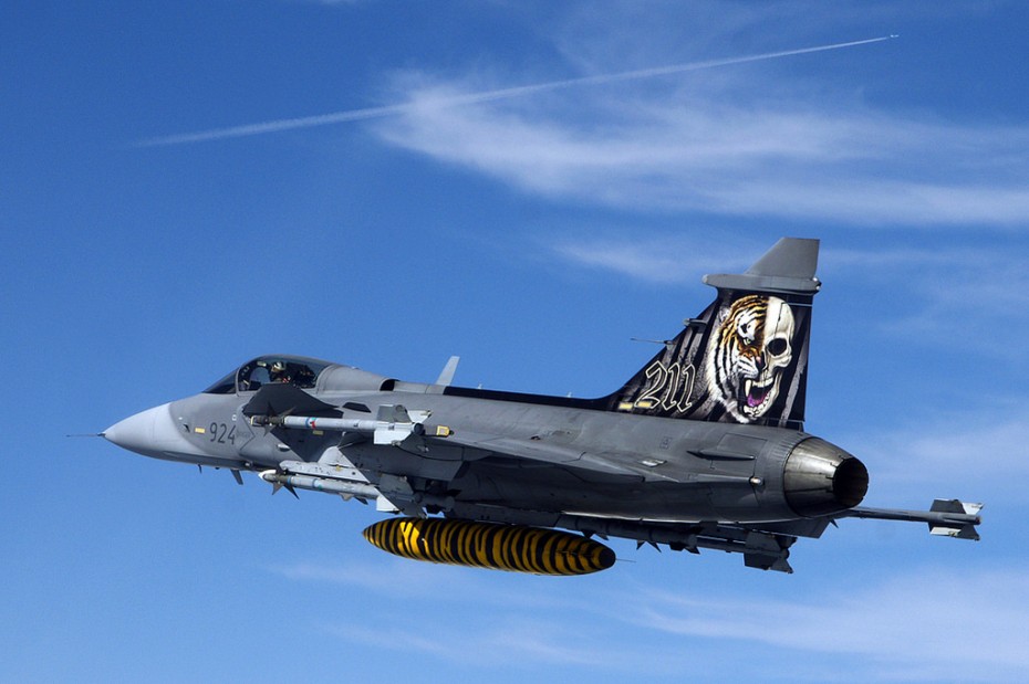 Gripen da SAAB entra numa nova “High-Fly Zone” – Defesa Aérea & Naval