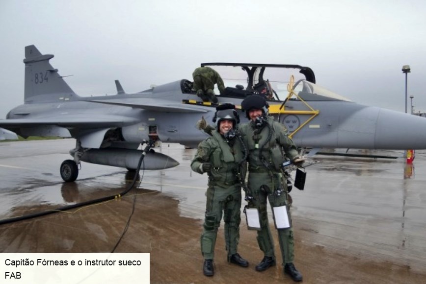 Pilotos da FAB treinam no Gripen pela primeira vez – Defesa Aérea & Naval