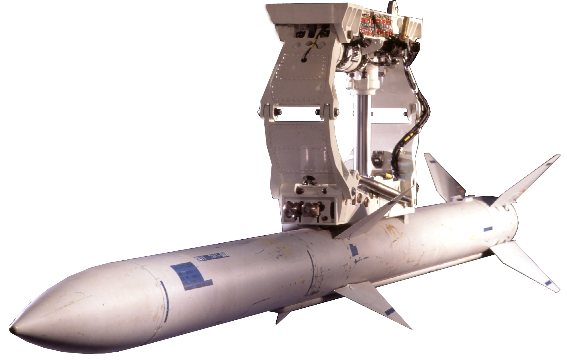 Exelis desenvolverá os suportes lançadores de mísseis do Gripen NG ...