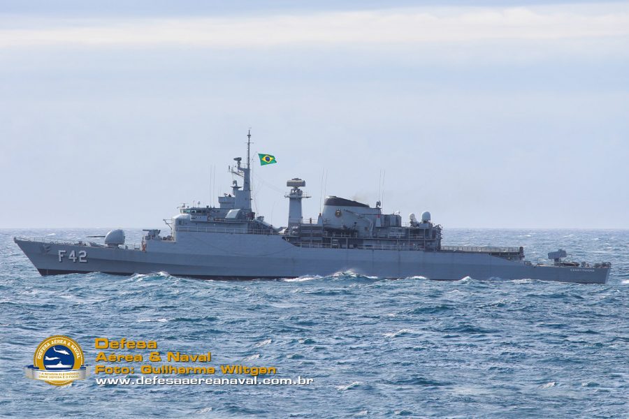 Fragata ‘Constituição’ (F 42) representará a MB em evento alusivo à 1ª ...