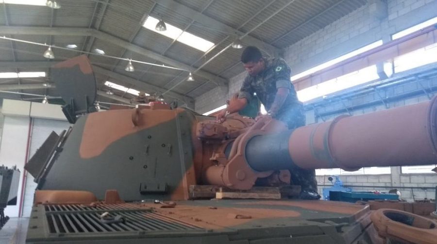 Exército receberá mais 4 Obuses Autopropulsados M-109 este mês – Defesa ...