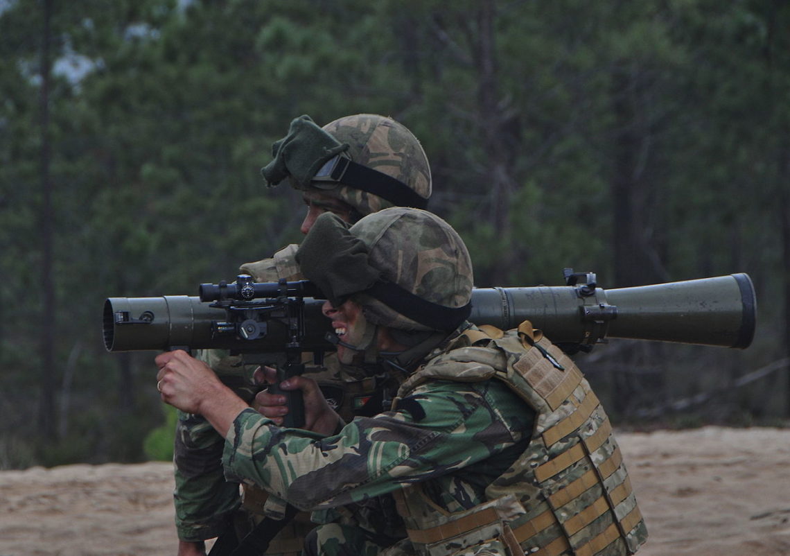 Carl-Gustaf M4 – O inovador Sistema Multifuncional de Combate para ...
