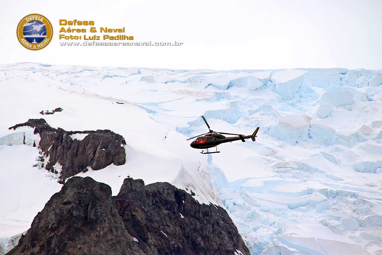 Vídeo – Chegada do Vice-Presidente na EACF – Defesa Aérea & Naval