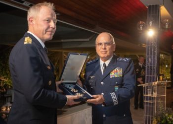 Major-General Carl-Johan Edström – Defesa Aérea & Naval