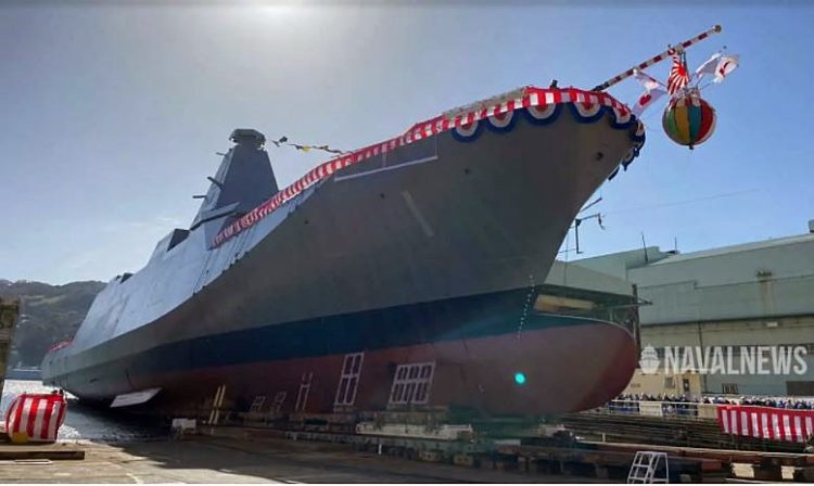 Estaleiro Mitsubishi Heavy Industries em Nagasaki lançou hoje a “Mogami ...