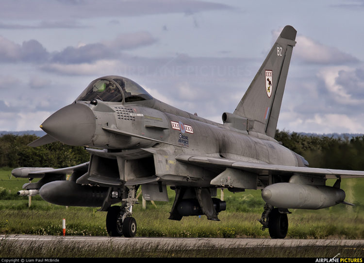Leonardo entregou o 1º radar ECRS Mk2 para o Typhoon da RAF à BAE ...