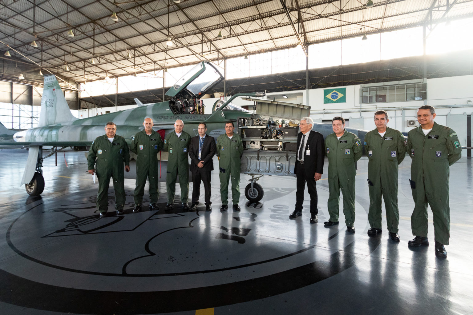 AEL Sistemas apresenta suas capacidades para o Alto Comando da ...