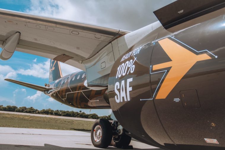 Embraer E195-E2 realiza voo de 77 minutos com 100% de combustível SAF ...