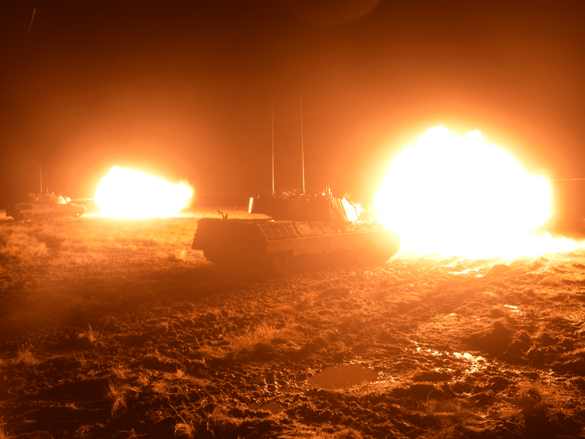 Primeiro tiro noturno do Leopard 1A5 BR em Regimentos de Cavalaria ...