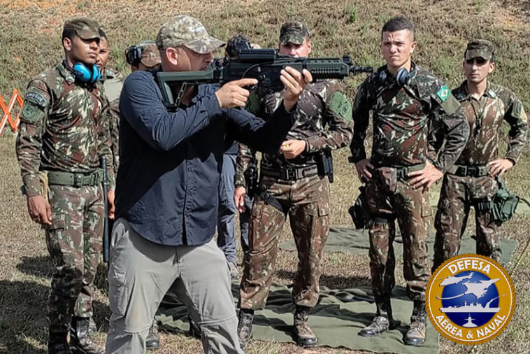 Ministro da Defesa conheceu a mira inteligente SMASH 3000 da Smart ...