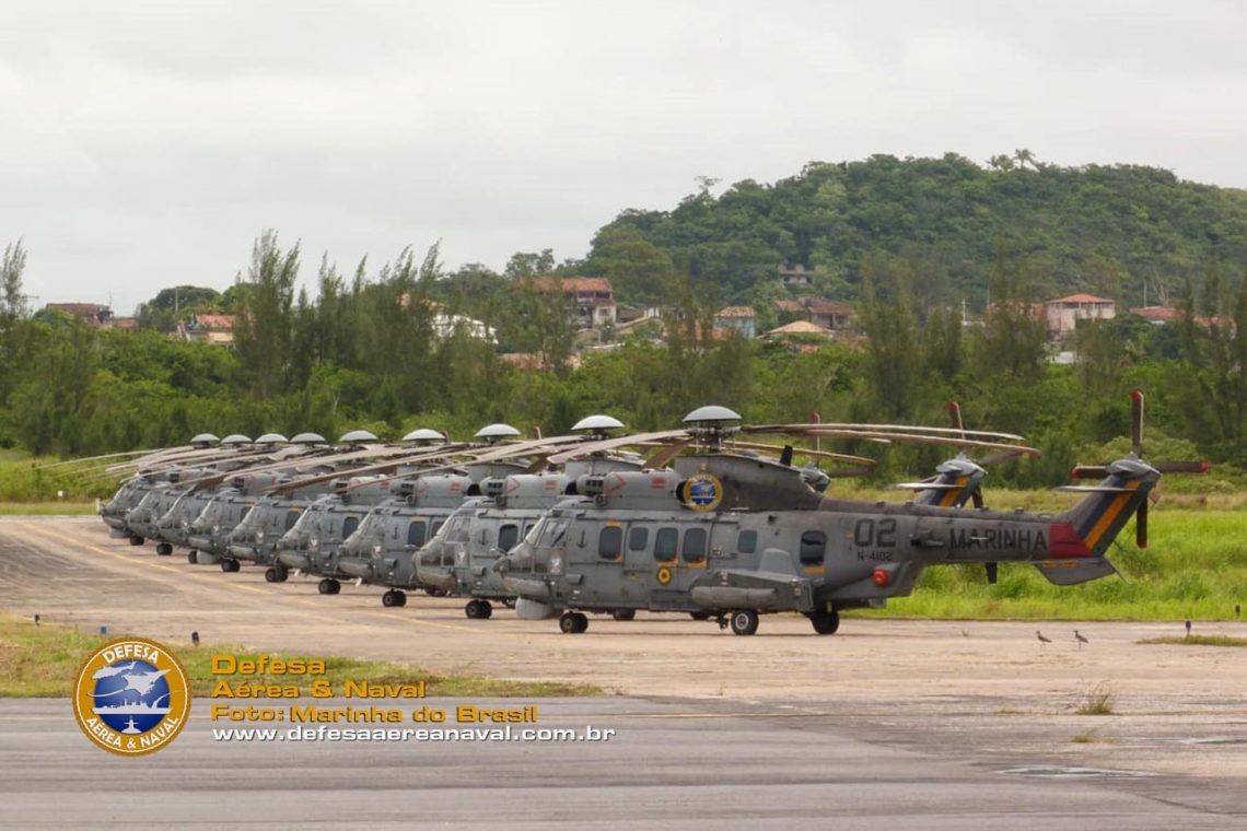 Esquadrão HU-2 realizou voo em Esquadrilha com nove helicópteros H225M ...