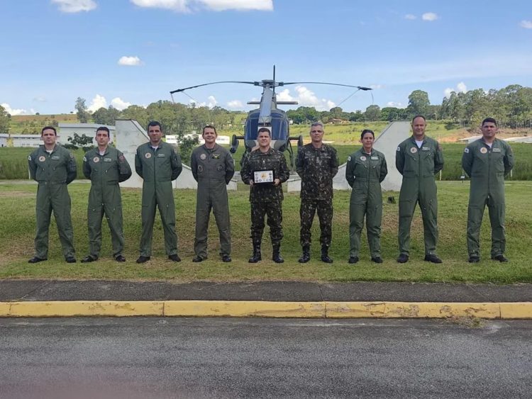 CIAvEx realiza estágio de voo com OVN para pilotos da Polícia Militar de Minas Gerais – Defesa ...