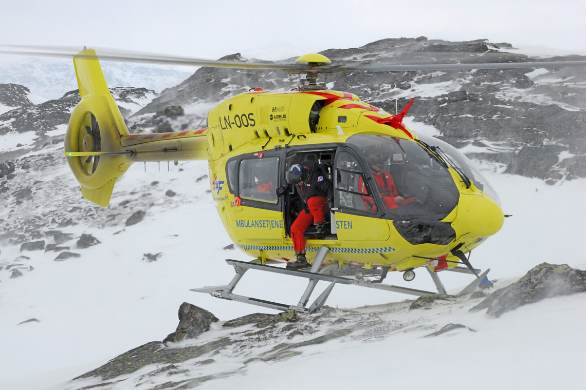 Airbus I Helibras vende os dois primeiros Airbus H145 para serviços ...