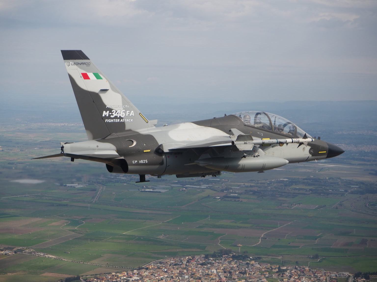 Leonardo e NEXTER desenvolverão novo GUN-POD para o M-346FA – Defesa ...