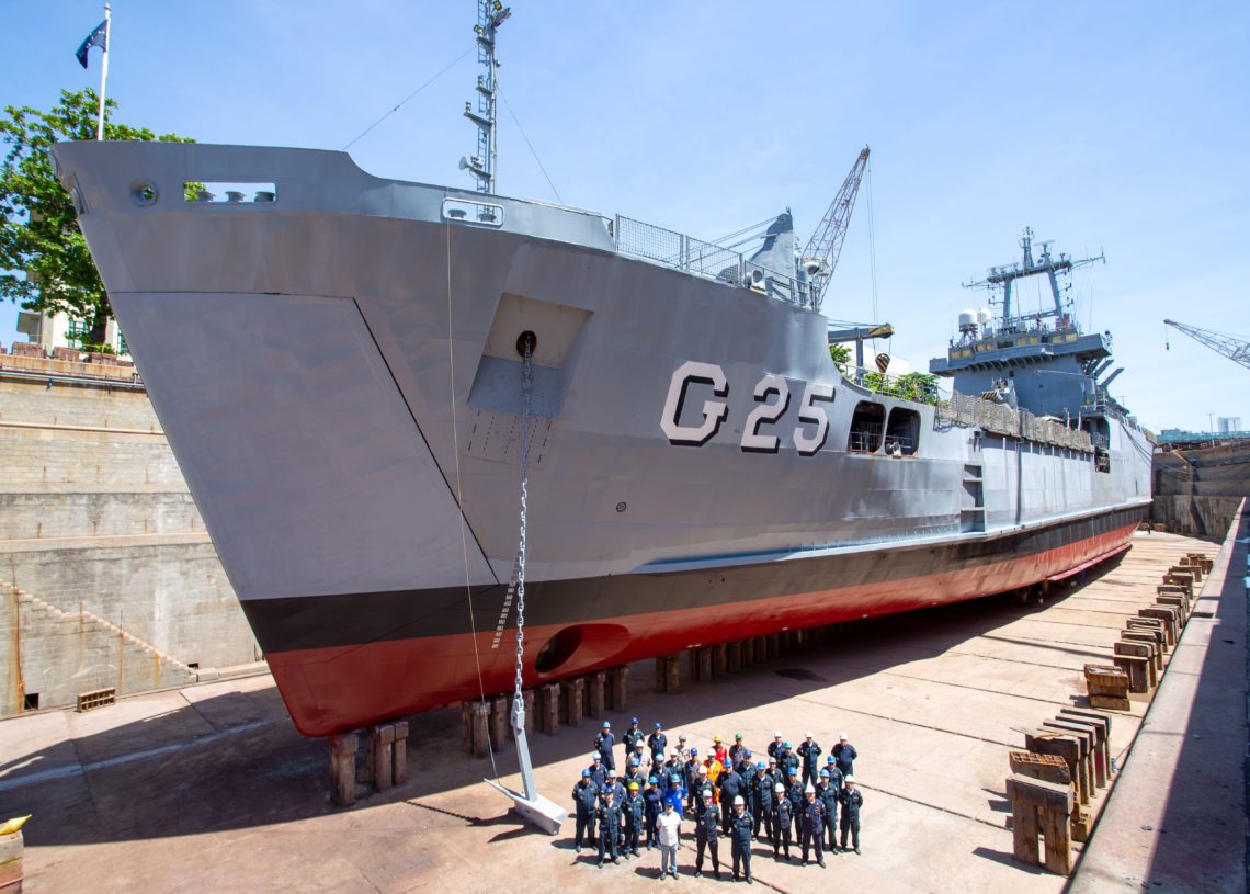 AMRJ realiza desdocagem do NDCC ‘Almirante Saboia’ – Defesa Aérea & Naval