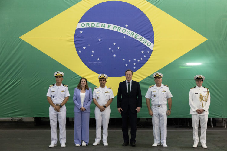 Ministro das Relações Exteriores do Reino Unido visita o NAM ‘Atlântico ...