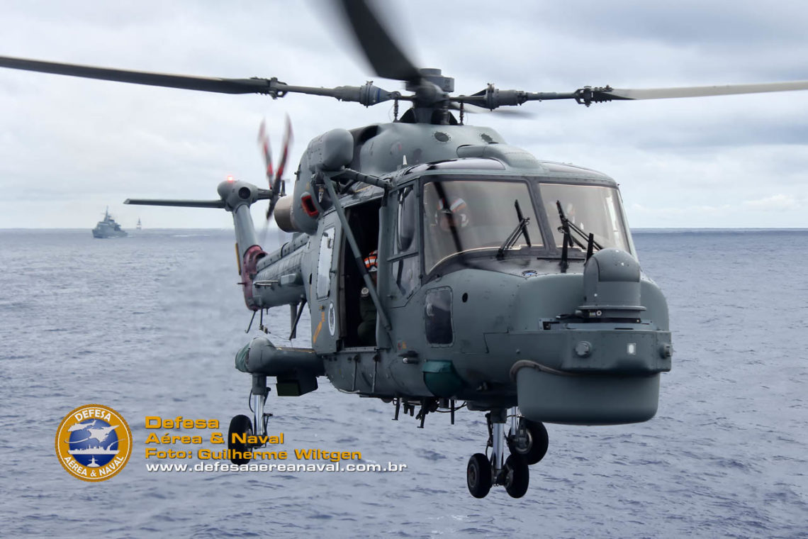 Southern Seas 2024: Aviação Naval operando com os navios da USN e USCG ...