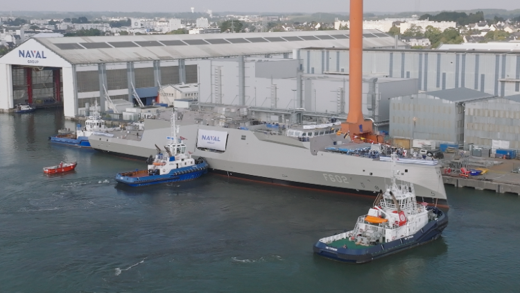 Cerimônia de lançamento da fragata FDI HS Nearchos ( F 602) – Defesa ...