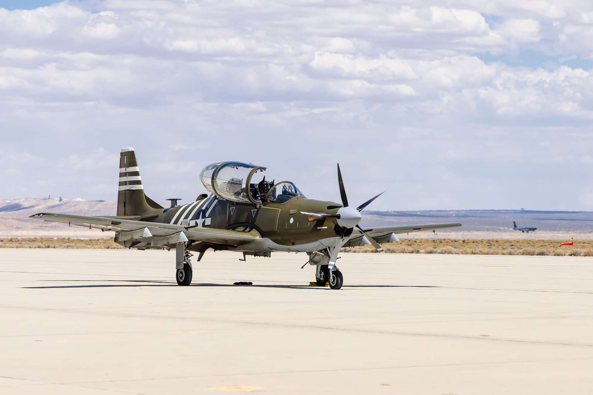 Início das operações do A-29 Super Tucano na Escola de Pilotos de Teste ...