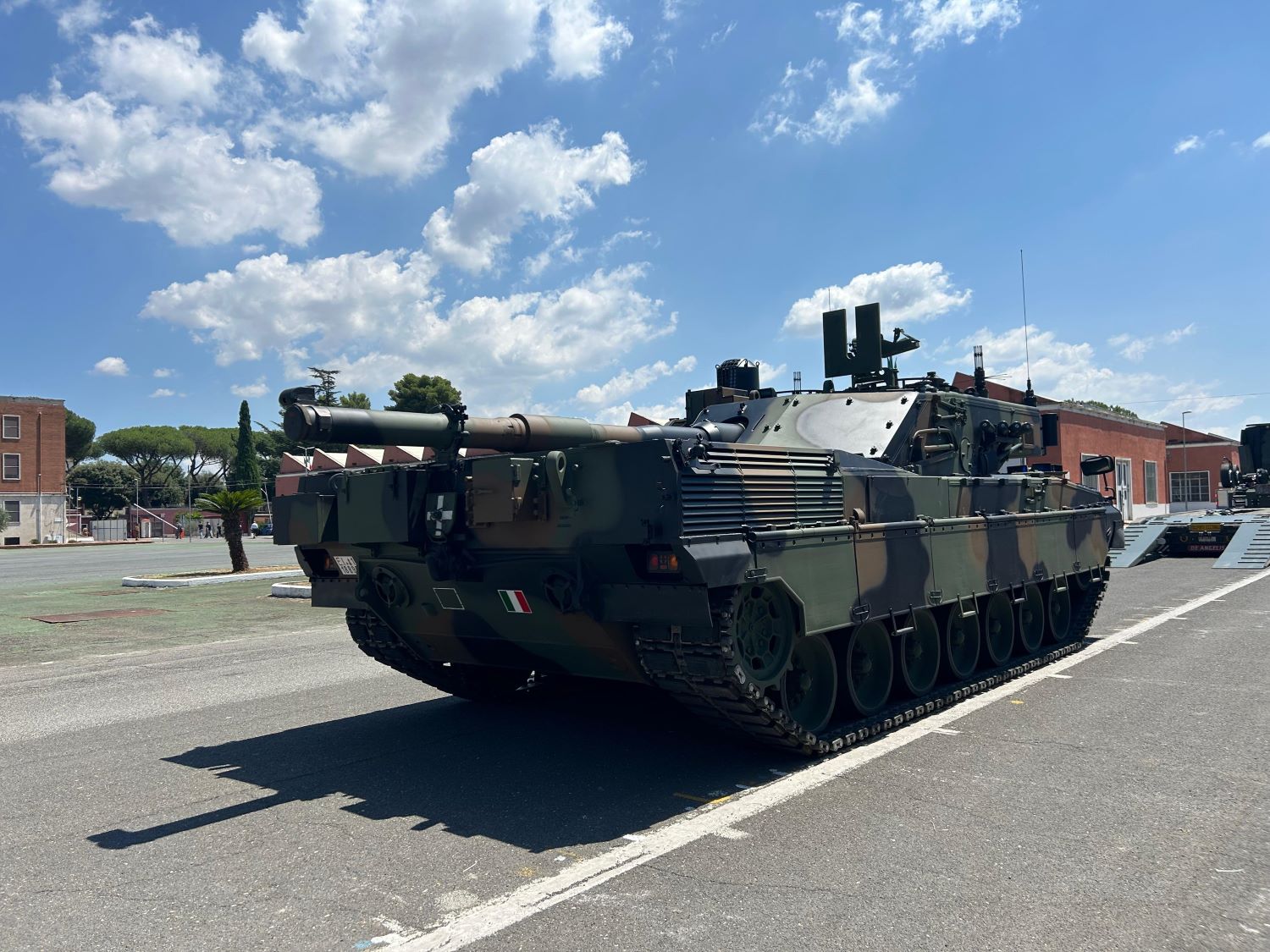 Exército italiano recebe o primeiro MBT modernizado Ariete C2 – Defesa Aérea & Naval