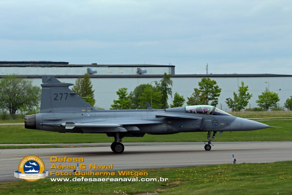 Gripen C: Um show a parte antes e depois do rollout do Gripen E ...